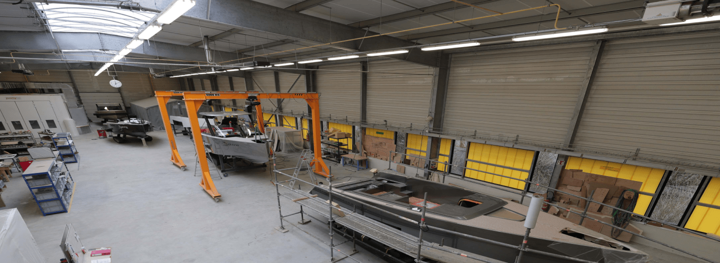 Innovative and Quality-Oriented Manufacturing Process - Iguana Pro